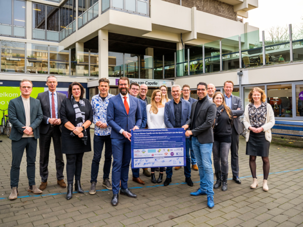 Welzijn en zorg in Capelle en Krimpen slaan handen ineen! - HSB de Vijverhof